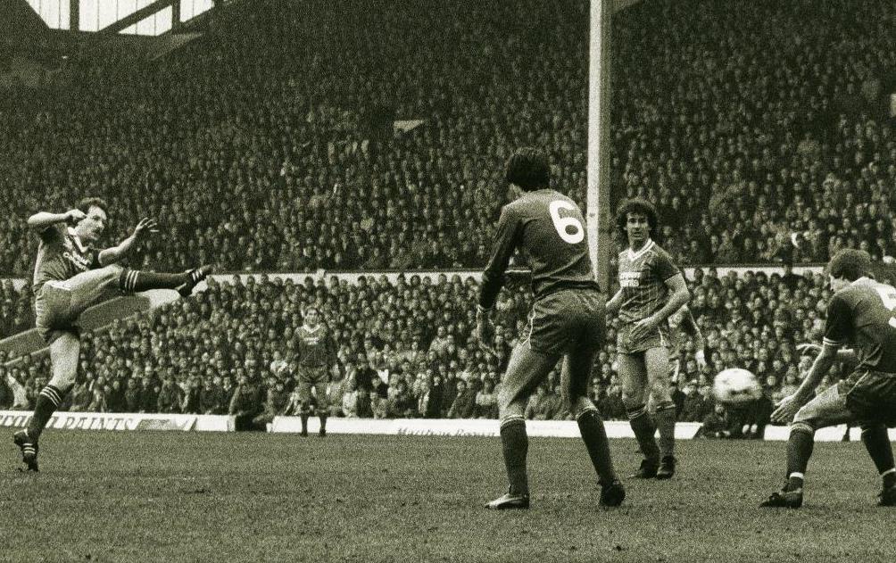 Aldri på en søndag – da Jimmy Case kom tilbake og sjokkerte Anfield | Arkiv