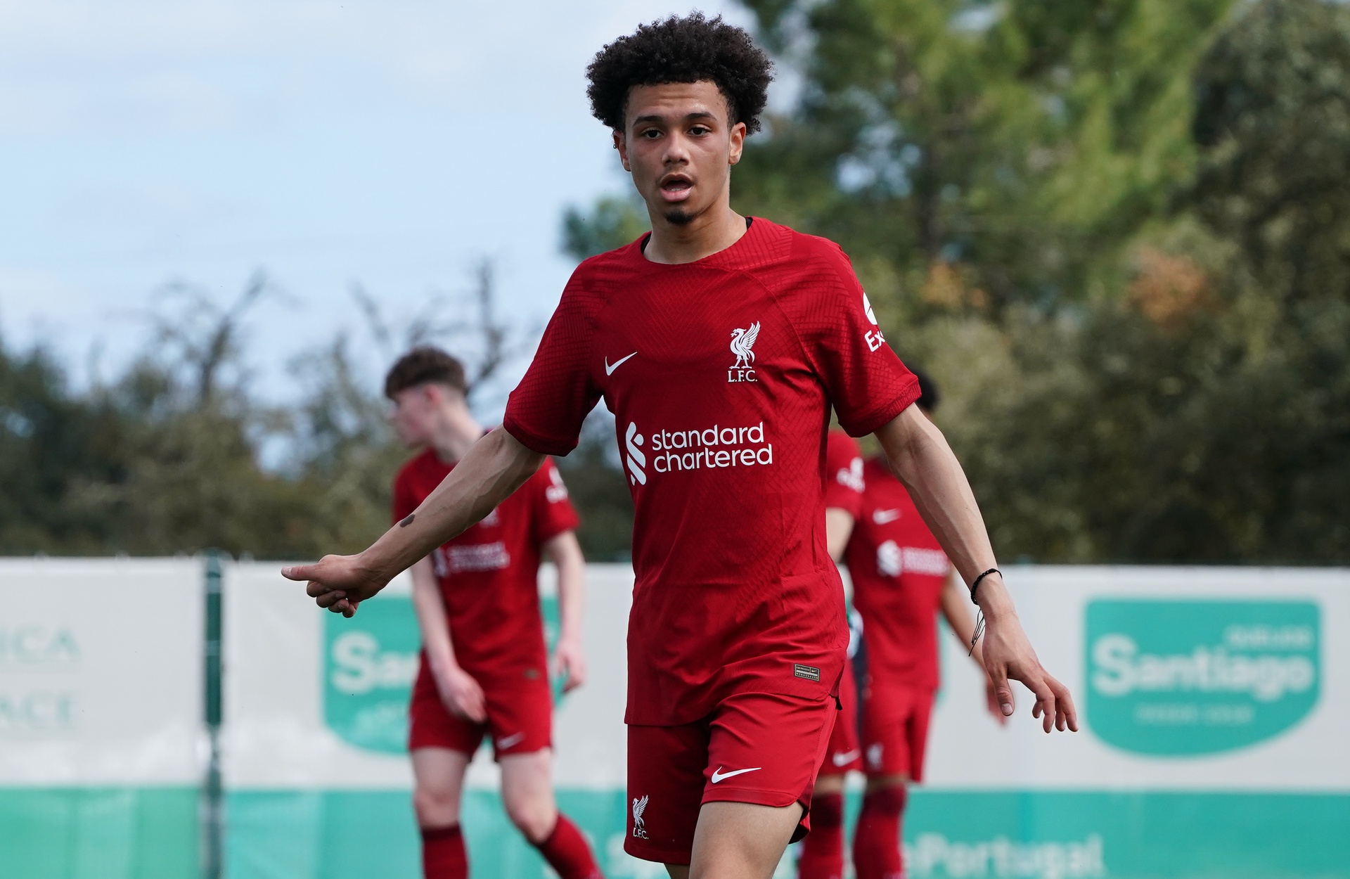 Første proffkontrakt for Ranel Young | Arkiv