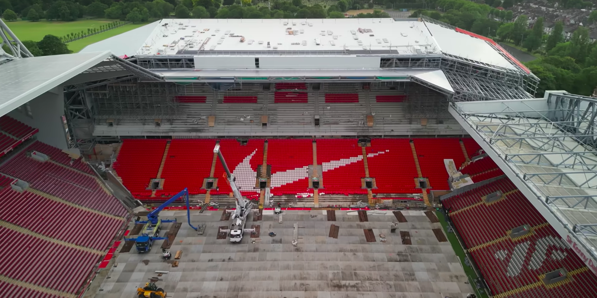 Nye dronebilder viser at Anfield Road Stand begynner å ta form | Arkiv