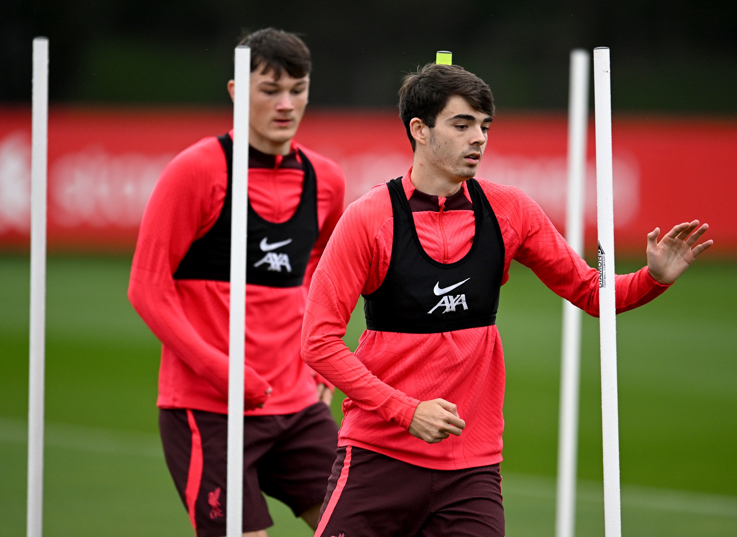 19-åring uten førstelagserfaring har trent med førstelaget foran Forest ...