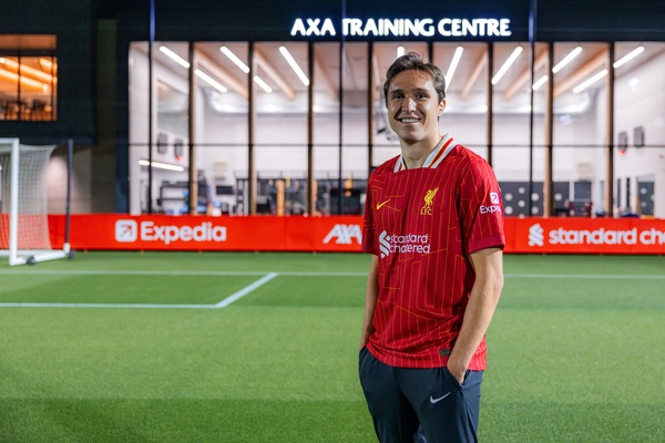 Dominic Corness lånes ut til League Two-klubb | Arkiv