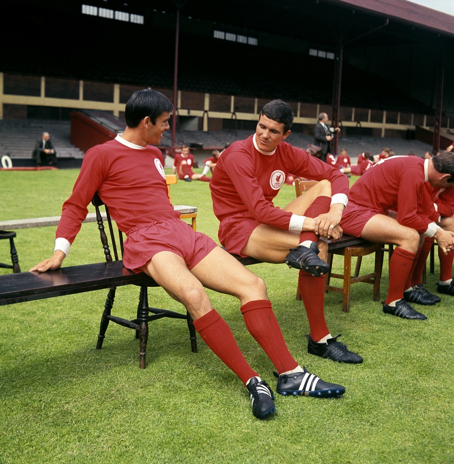«Suksesshistorien på Anfield startet med Ron Yeats og Ian St. John» | Arkiv