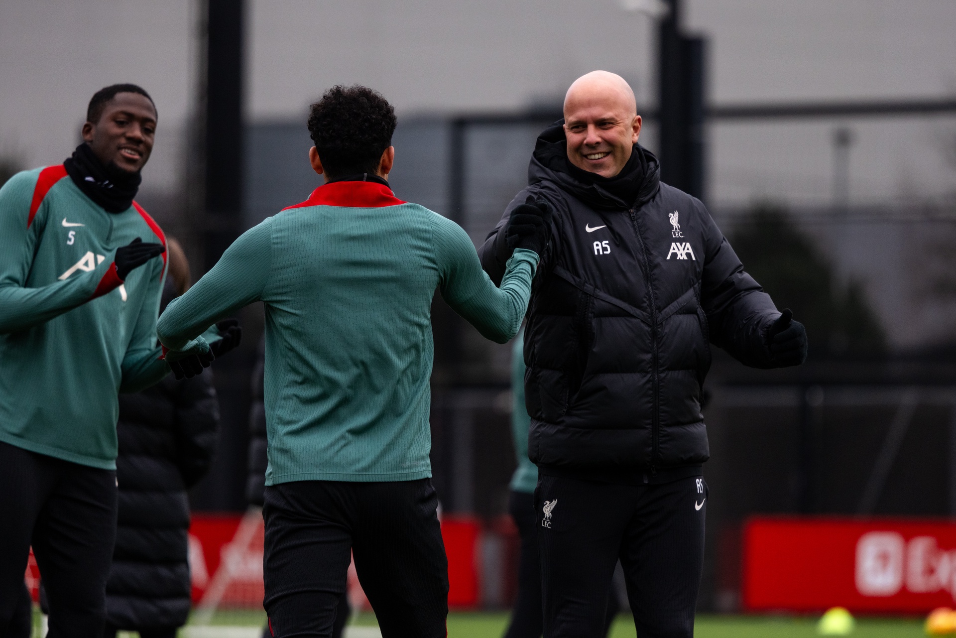 Robertson spiller midtstopper - Danns starter på topp | Arkiv