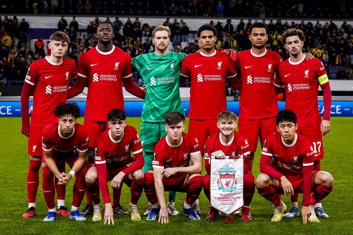 «Mens Uniteds førstelagsspillere ble slått ut av Europa, var ...