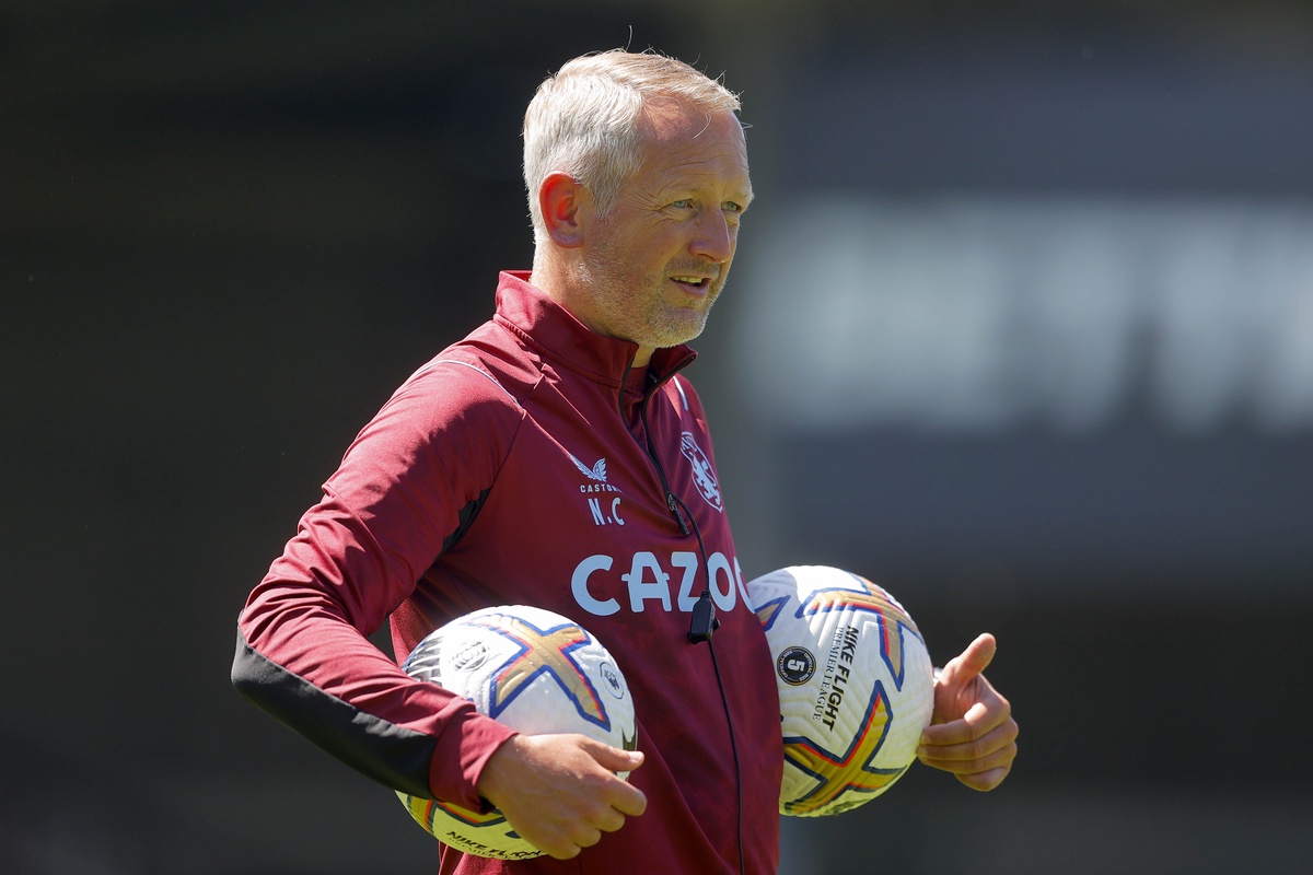 QPR ser ut til å erstatte en tidligere Liverpool-trener med en annen ...