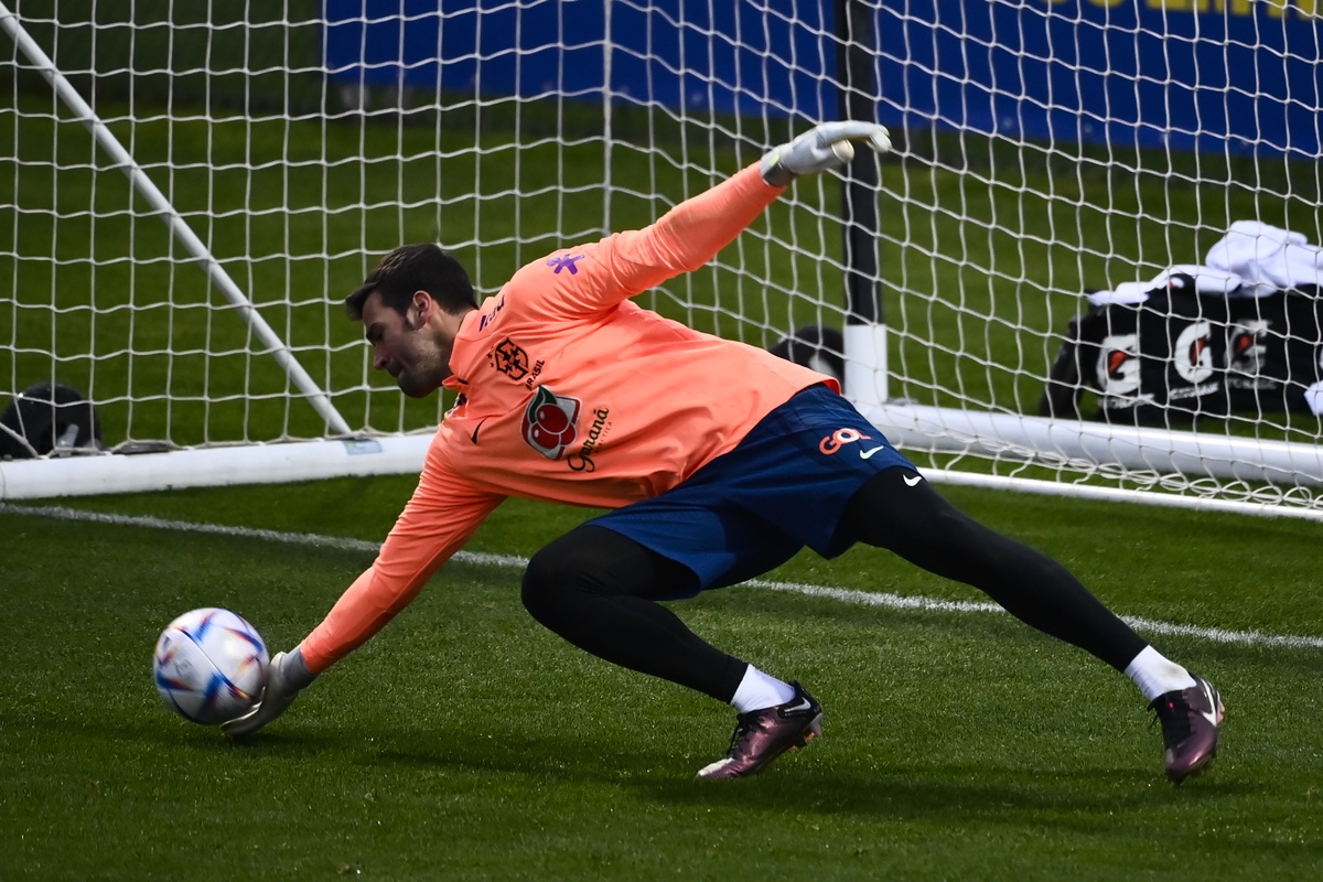 Det er kun ett av lagene foran Liverpool på tabellen som har færre ...